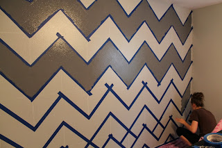 Cook and Craft Me Crazy: Chevron Wall How to