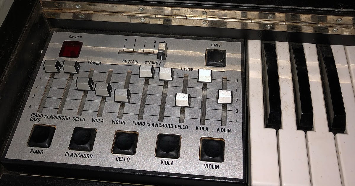 MATRIXSYNTH: Hohner String Performer Analog String Synthesizer