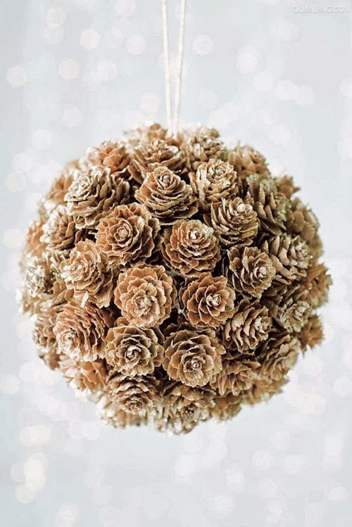 Depósito Santa Mariah: Enfeite Seu Natal Com Pinhas!