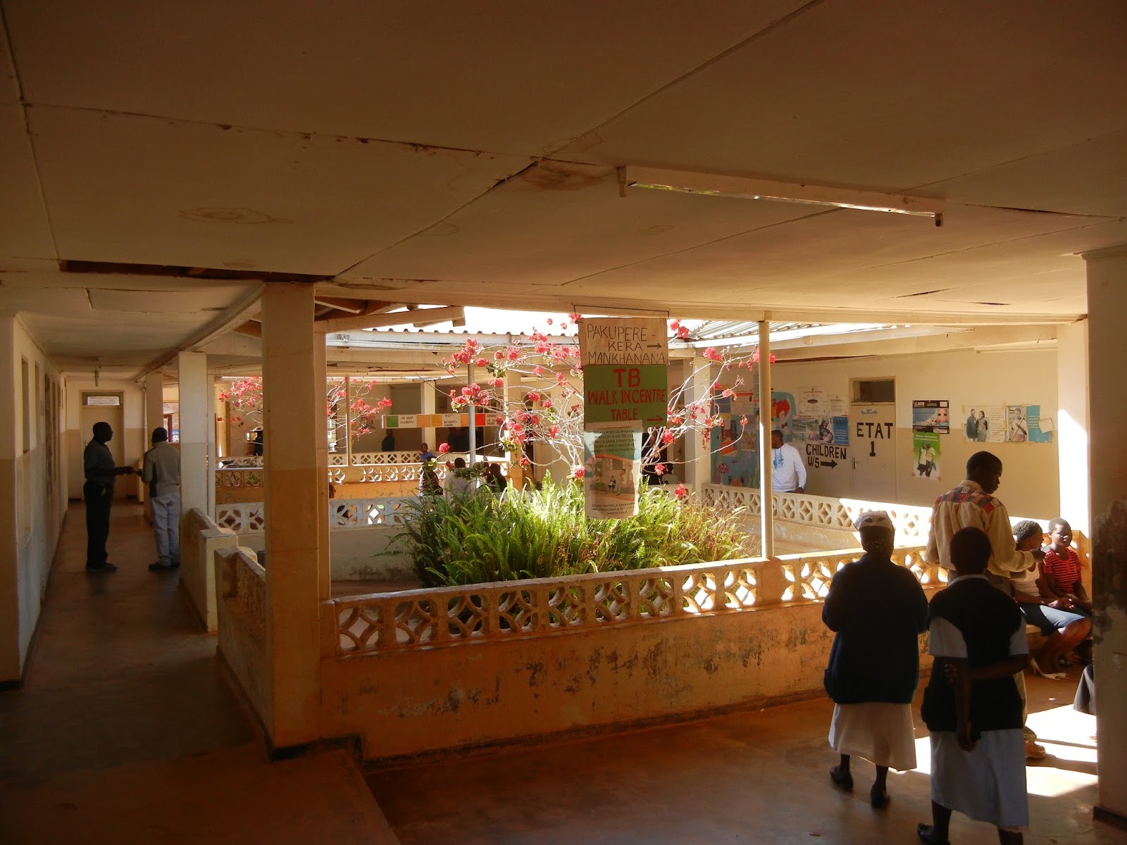 Leo in Malawi: Ekwendeni Hospital - Ekwendeni