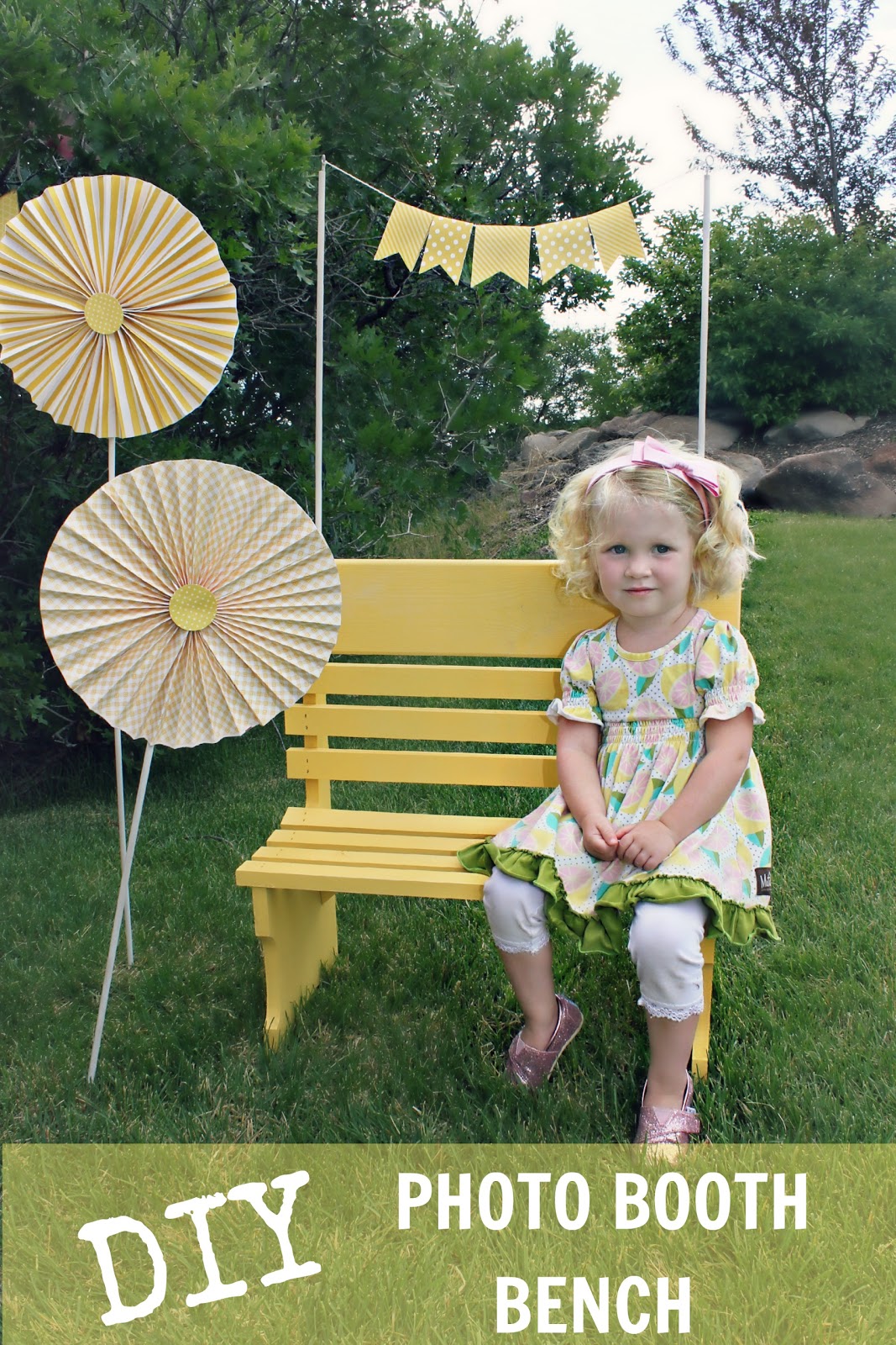 Whatever Dee-Dee wants, she's gonna get it: DIY Photo Booth Bench by ...