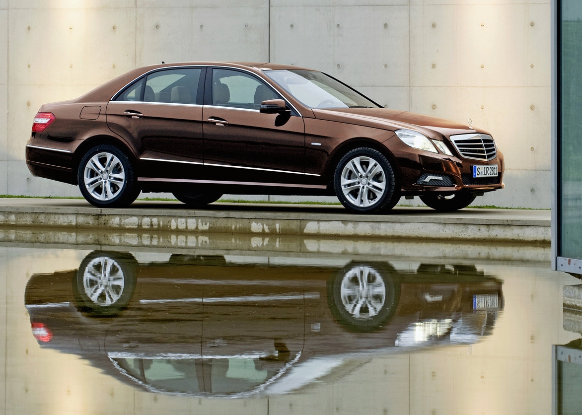 ENSAIO: Mercedes E 250 CGI BlueEFFICIENCY - COCKPIT AUTOMÓVEL