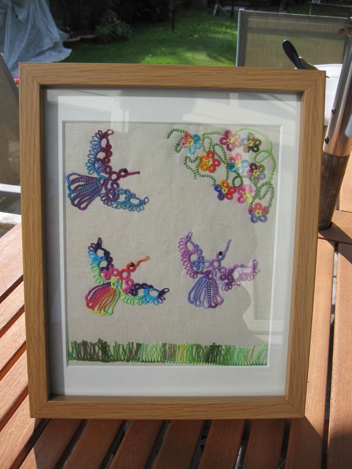 Tatting and not a lot else!: What happened to the hummingbirds