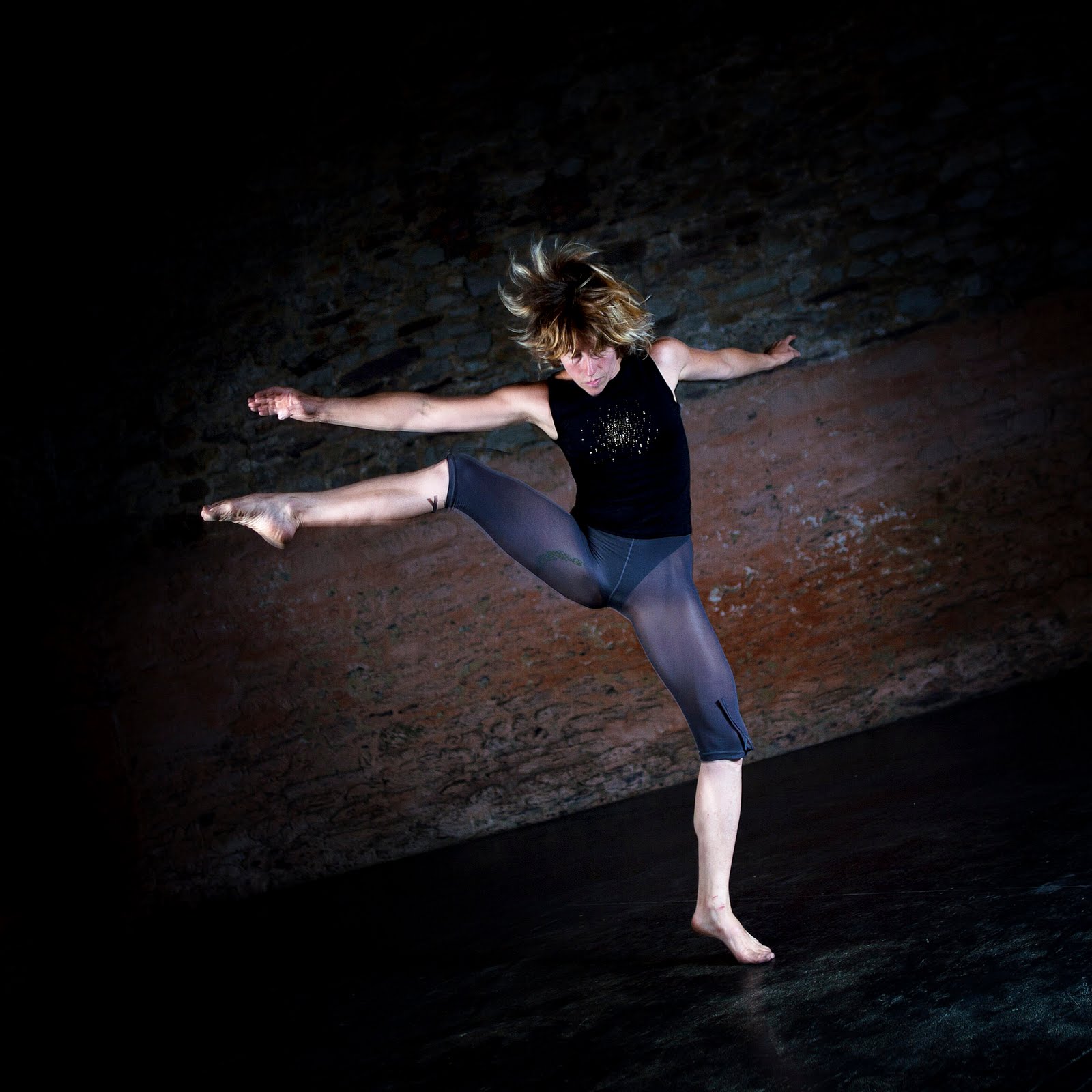 D.E.A.D. COMPANY: Activités