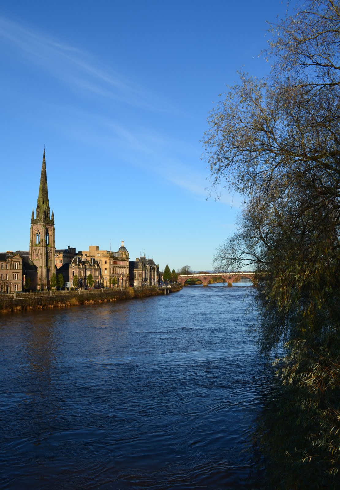 Tour Scotland: Tour Scotland Photographs River Tay Perth Perthshire ...