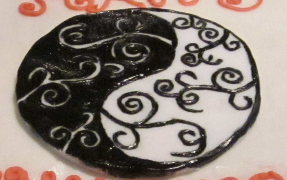Second Generation Cake Design: Ying Yang Anniversary Party