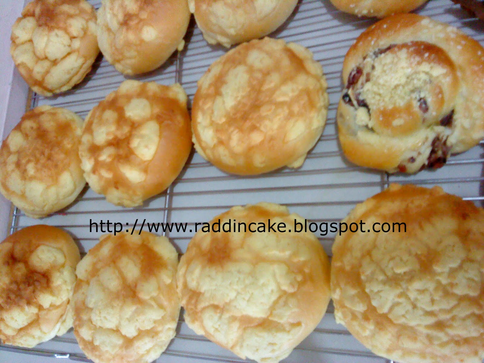 Raddin's Cake & Cookies: ROTI MANIS ALA TAIWAN