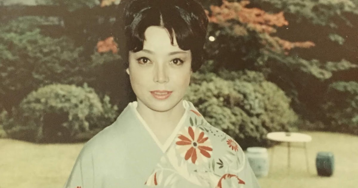 Sidelong Glances of a Pigeon Kicker: Atsuko Rome Interview at Vantage ...