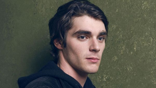 Discapacidad y salud: La increíble historia de RJ Mitte, el actor de ...