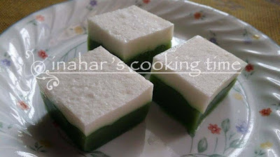 INAHAR'S COOKING TIME!: BEST EVER KUIH TALAM PANDAN