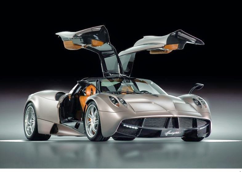 carLover's: Pagani Huayra - The God Of Wind!