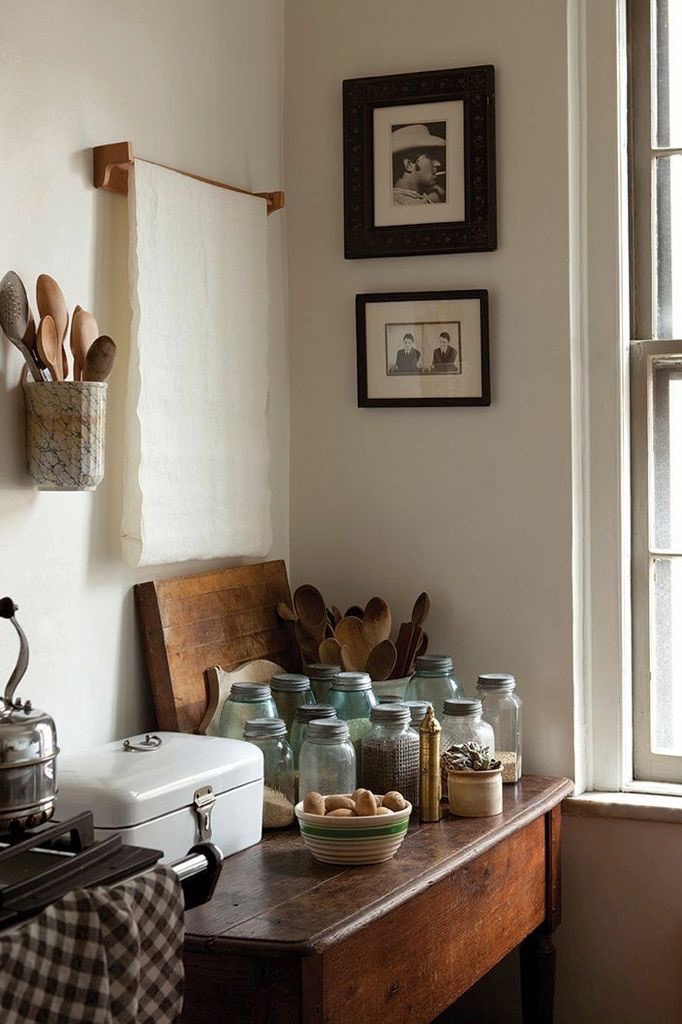 Content in a Cottage: Vintage Kitchen Items to Love