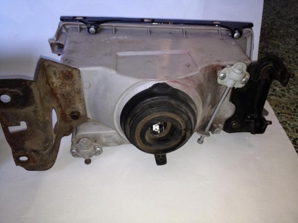 JDMbits: Rare Toyota Corolla GT AE86 Zenki Headlights! -SOLD-