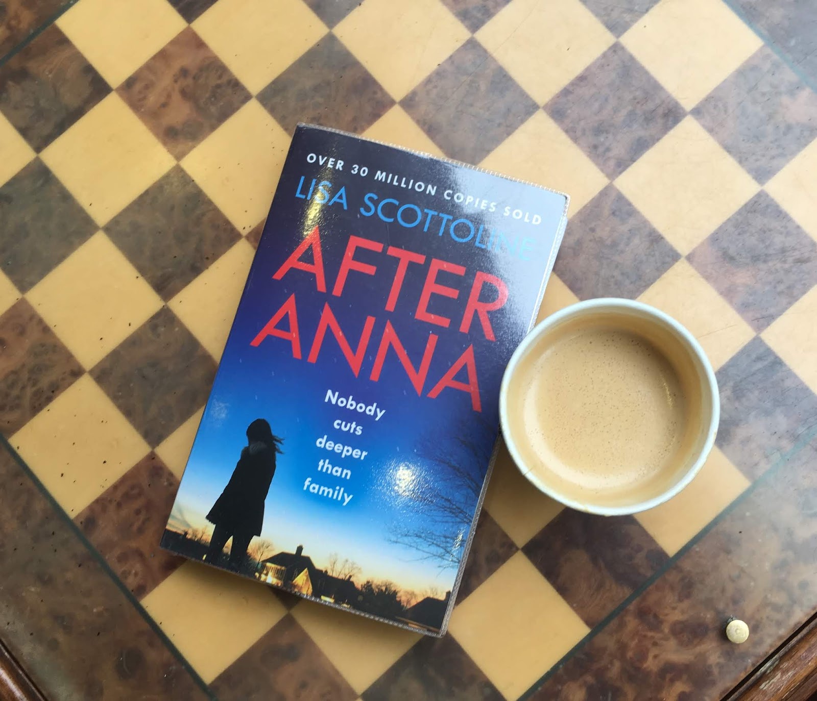 Mati's Mini Books reviews: Book Review: After Anna - L. Scottoline