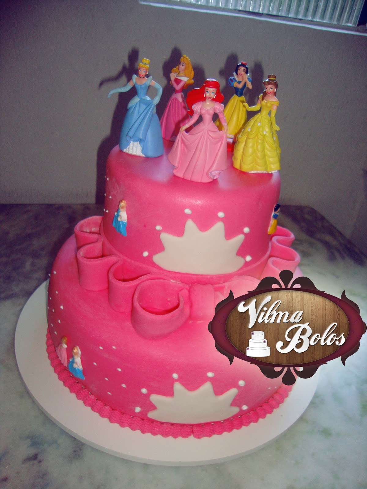 Bolos e Docinhos para Uberlândia e Região: Bolo com cobertura de Pasta ...