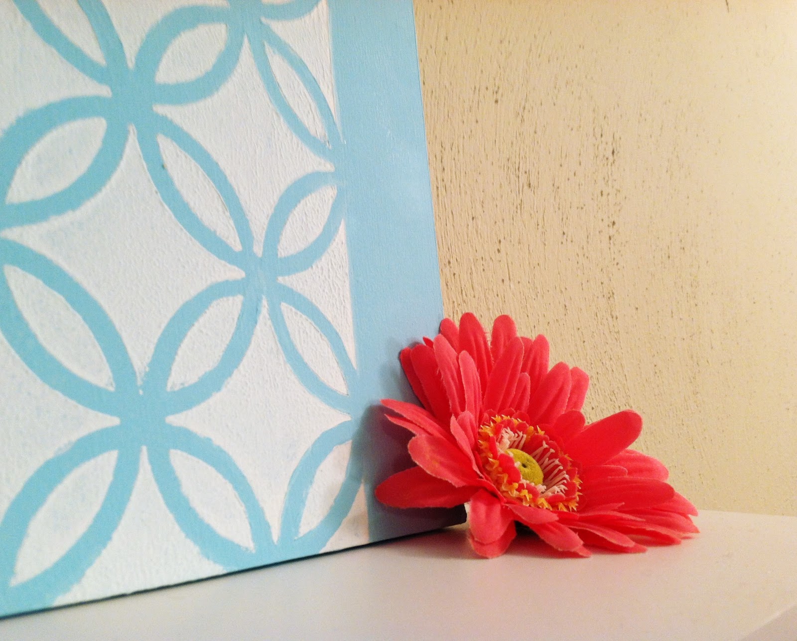 Spring decorating with Stencils{The Latest Find}
