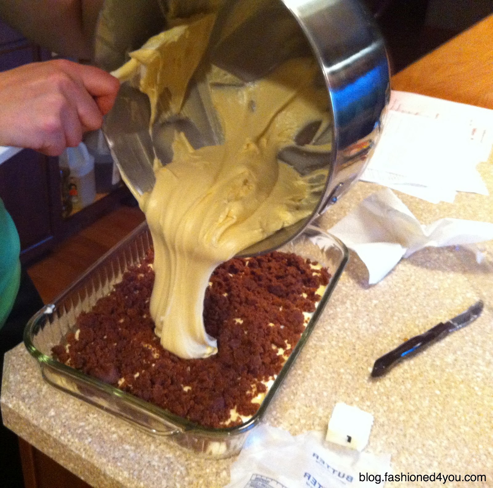 Fashioned4You: Cinnamon Filled Coffee Cake