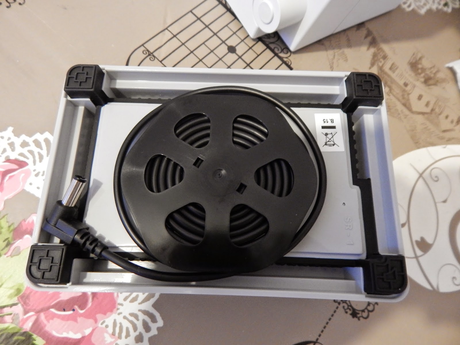 Dans le dressing de mes ptits titis: La Bernina 215 Simply Red : elle à ...