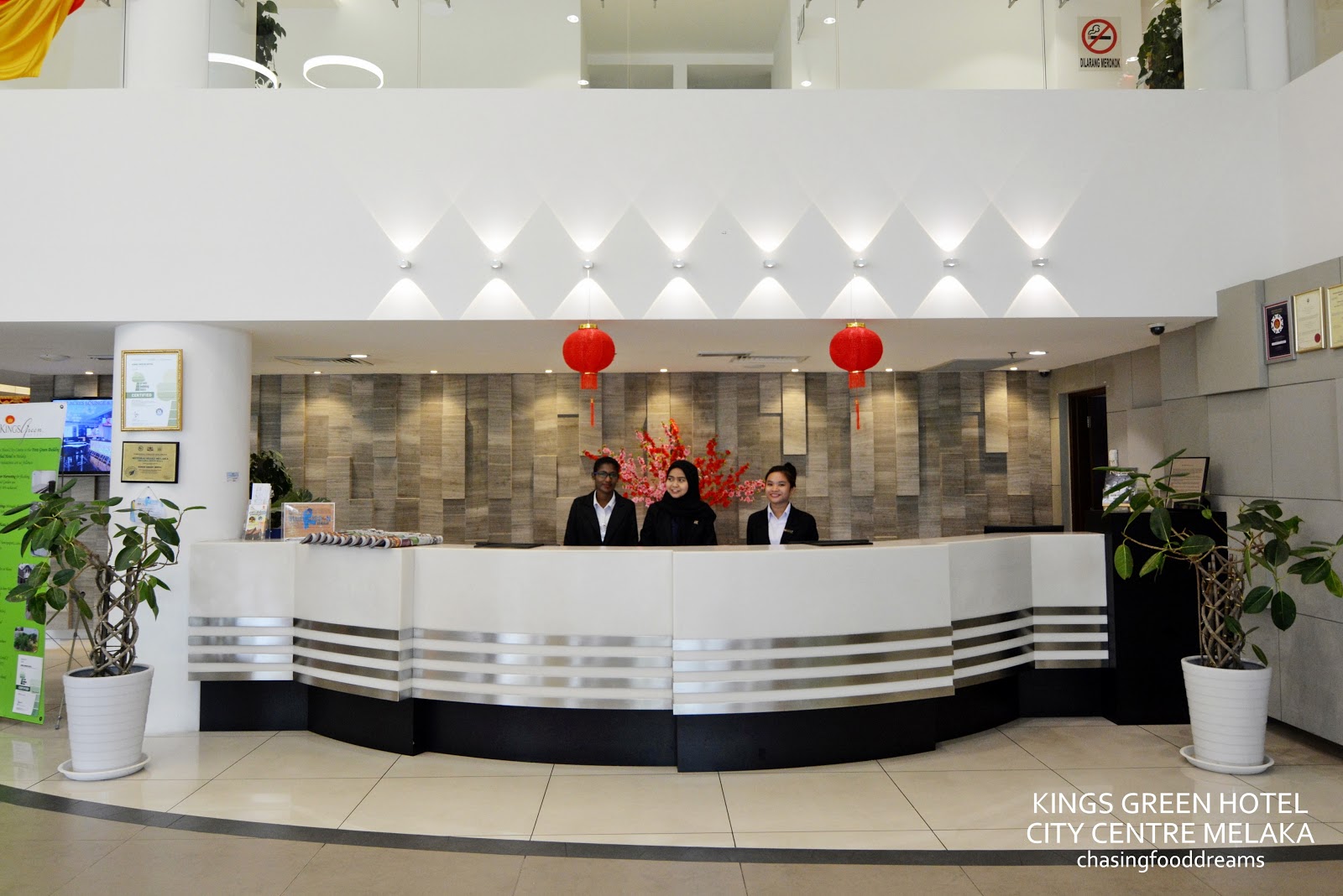 CHASING FOOD DREAMS: Kings Green Hotel City Centre Melaka