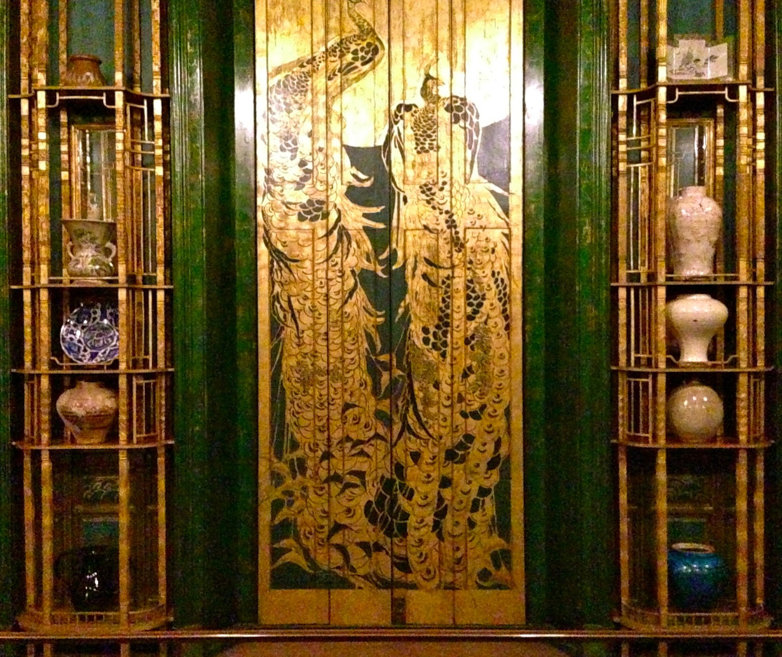 SANITY FAIR: WHISTLER'S PEACOCK ROOM