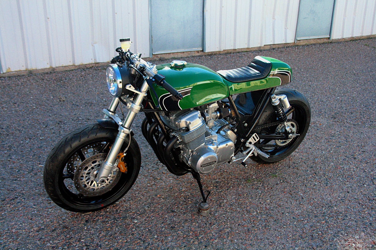 Rusty Bolt Garage CB750 - RocketGarage - Cafe Racer Magazine