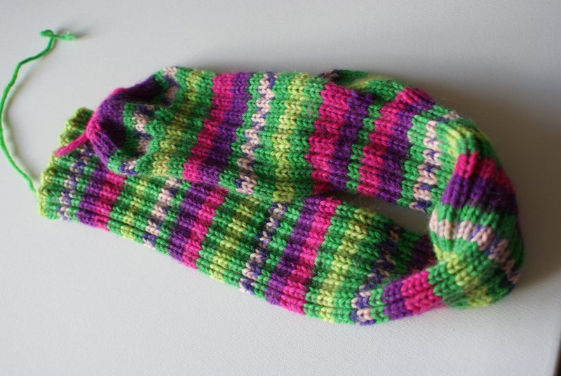 Det kliar i händerna: En socka / One sock