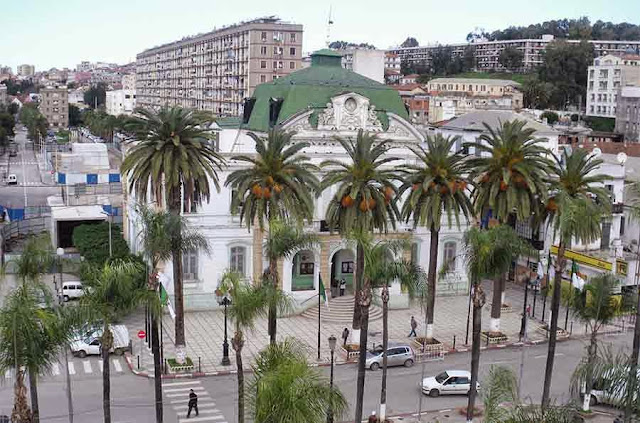 Topographie: El-Harrach