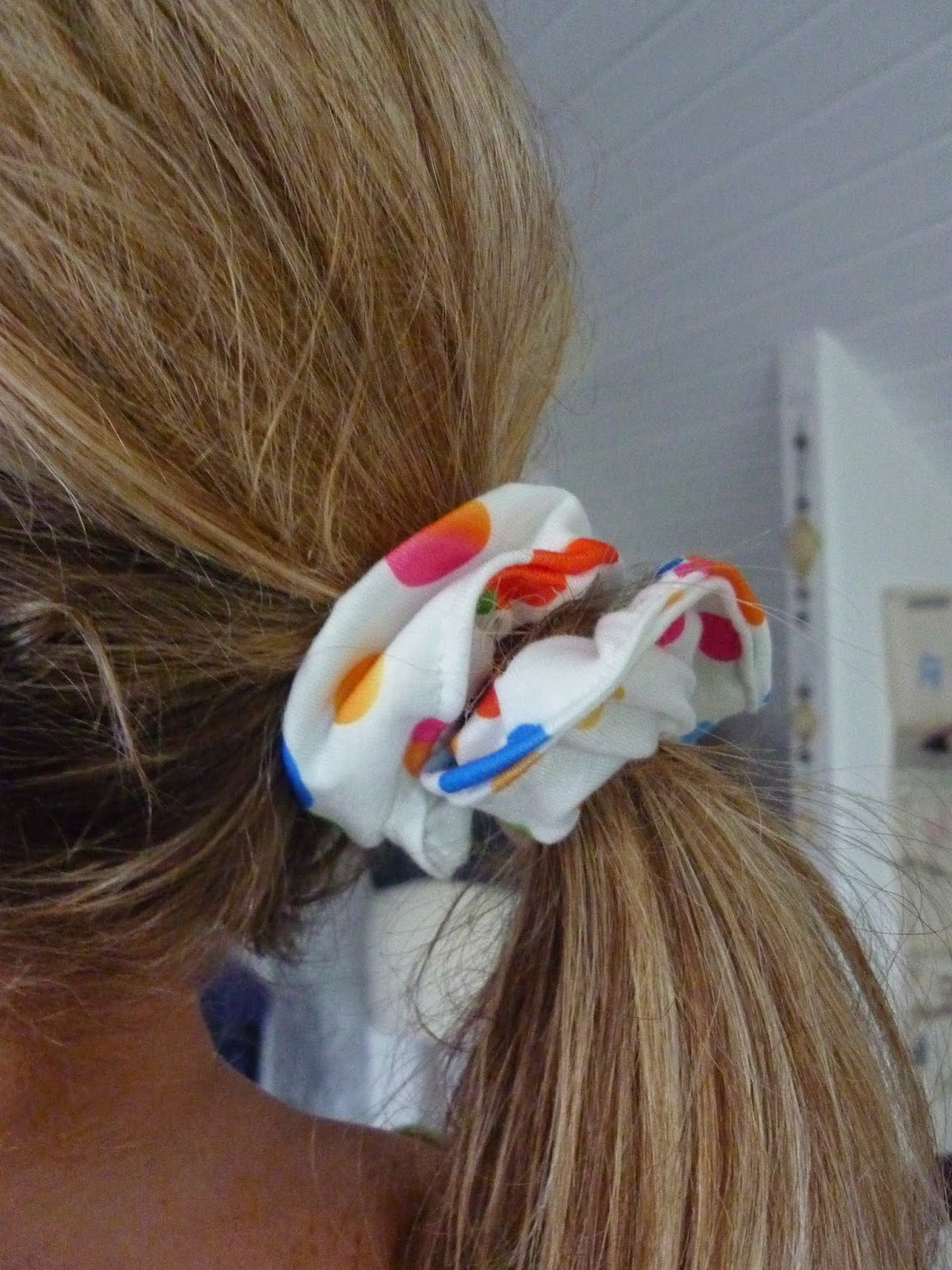 Pfefferminzkuh: DIY Scrunchie (Haarband/Armband)