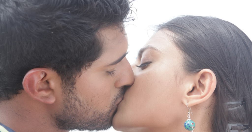 Marathi Actress Kiss