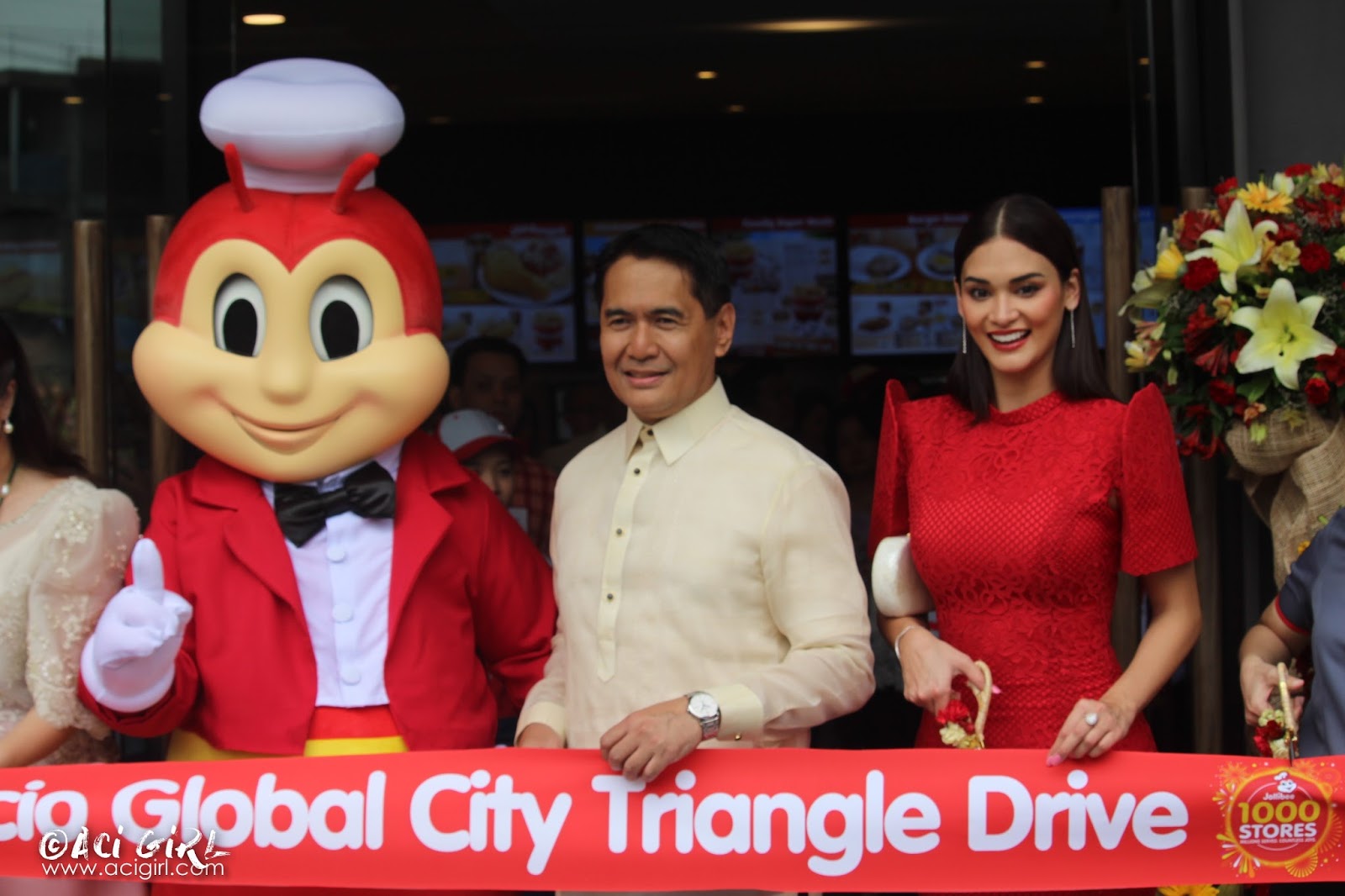 Jollibee's 1,000th Store Opens in BGC | Aci Girl