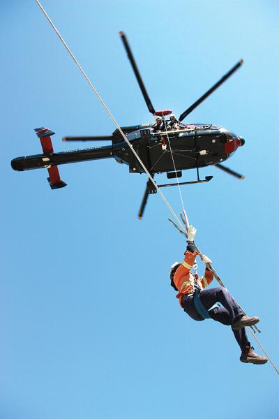 MEC&F Expert Engineers : 4 employees of Hydro One Networks, a ...