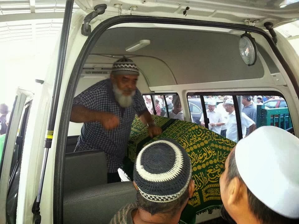 Hablulyuzi: Gambar sekitar pengebumian Allahyarham Haji Ahmad Busu.