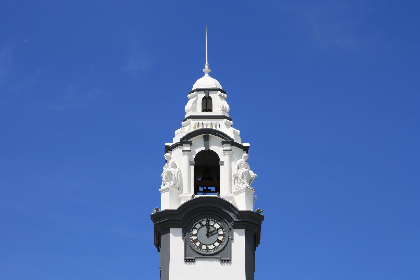 Images of Ipoh: Blue Sky & The Clock Tower
