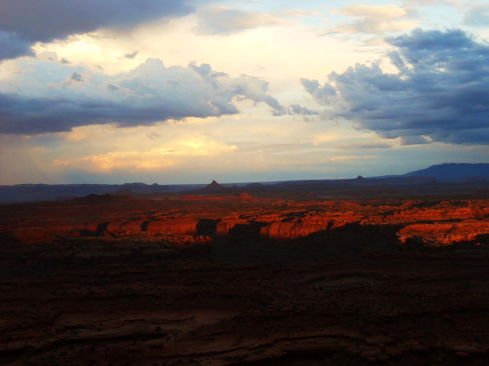 evenfewergoats: Utah 2: Dead Horse Point and the White Rim Road