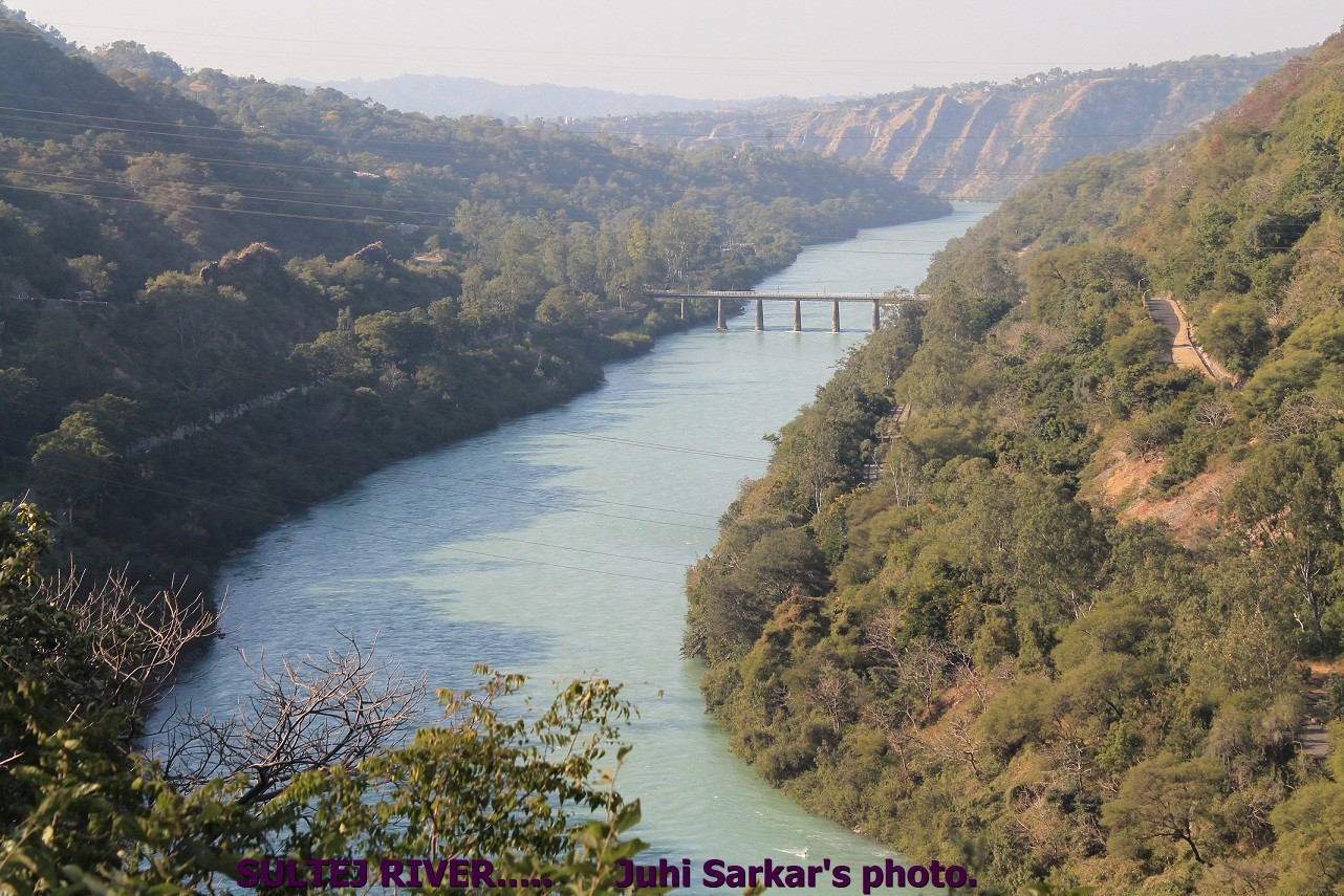 TRAVELLING ACROSS INDIA----- A NEVERENDING JOURNEY.: ACROSS THE KANGRA ...