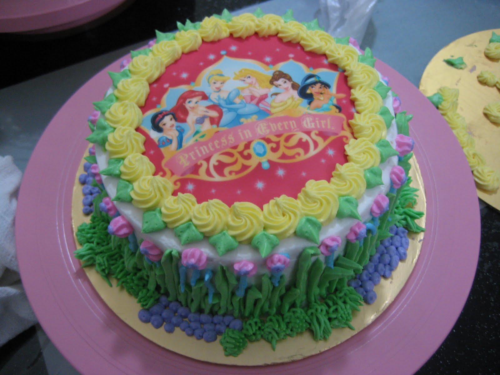 Al-Fateh Food & Beverage: My First Deko Kek With Edible Image