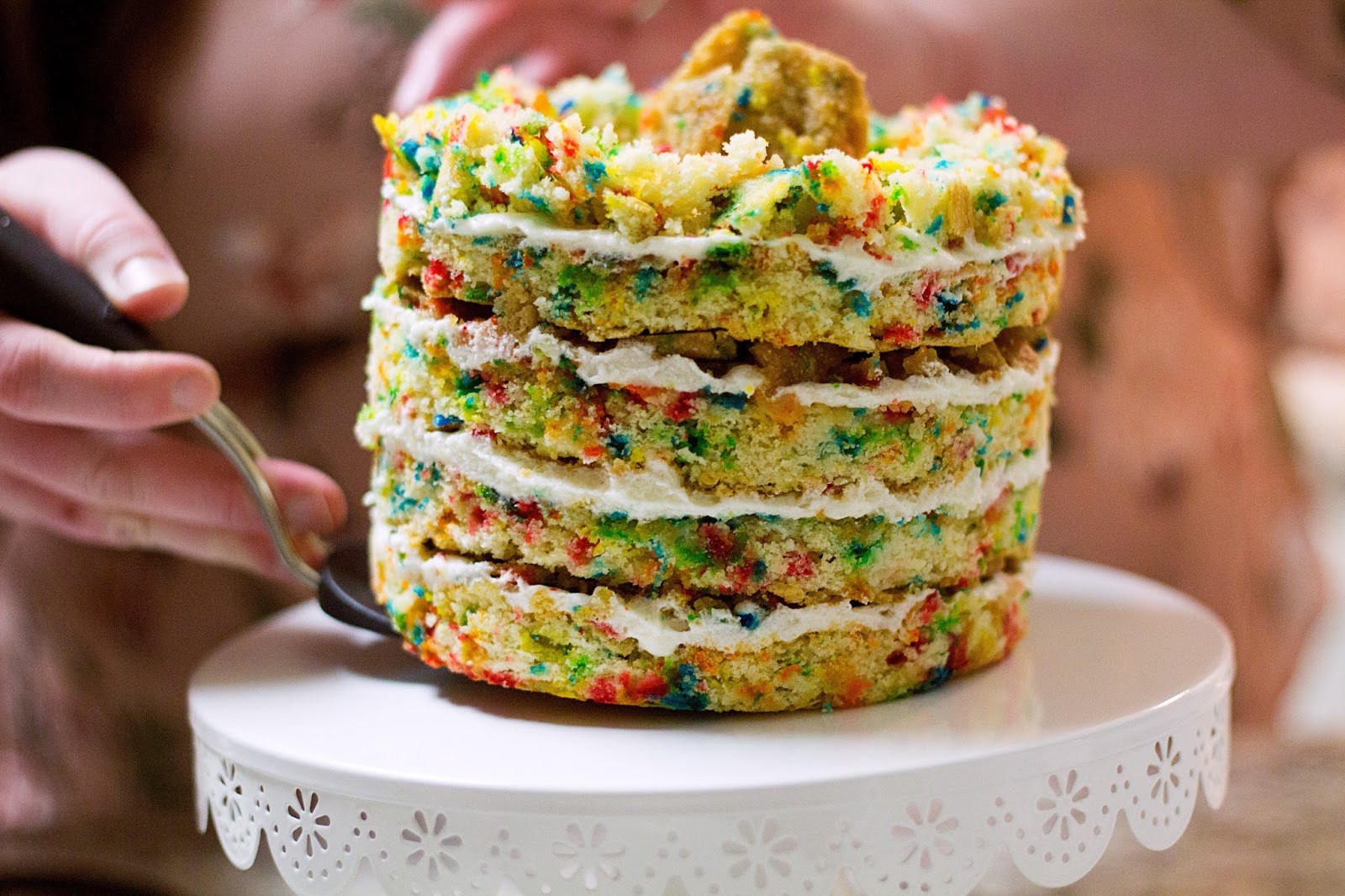 The Waiting Table: Hello! I brought cake!