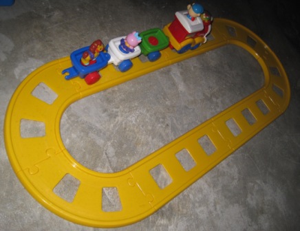 JuaiMurah: Chicco Train & Track