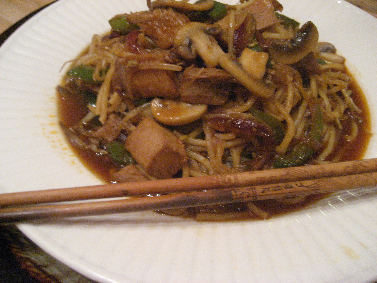 Marie est dans son assiette!: Chop suey Mi Krop