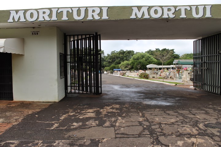 Teto de Barro!: MORITURI MORTUIS. Uma Crônica feita antes que jaz aqui!