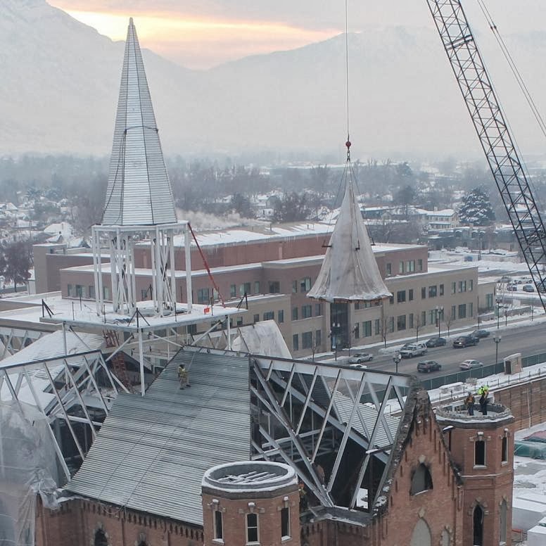 New Temple in Provo: Southwest Tower Cap Is Up!