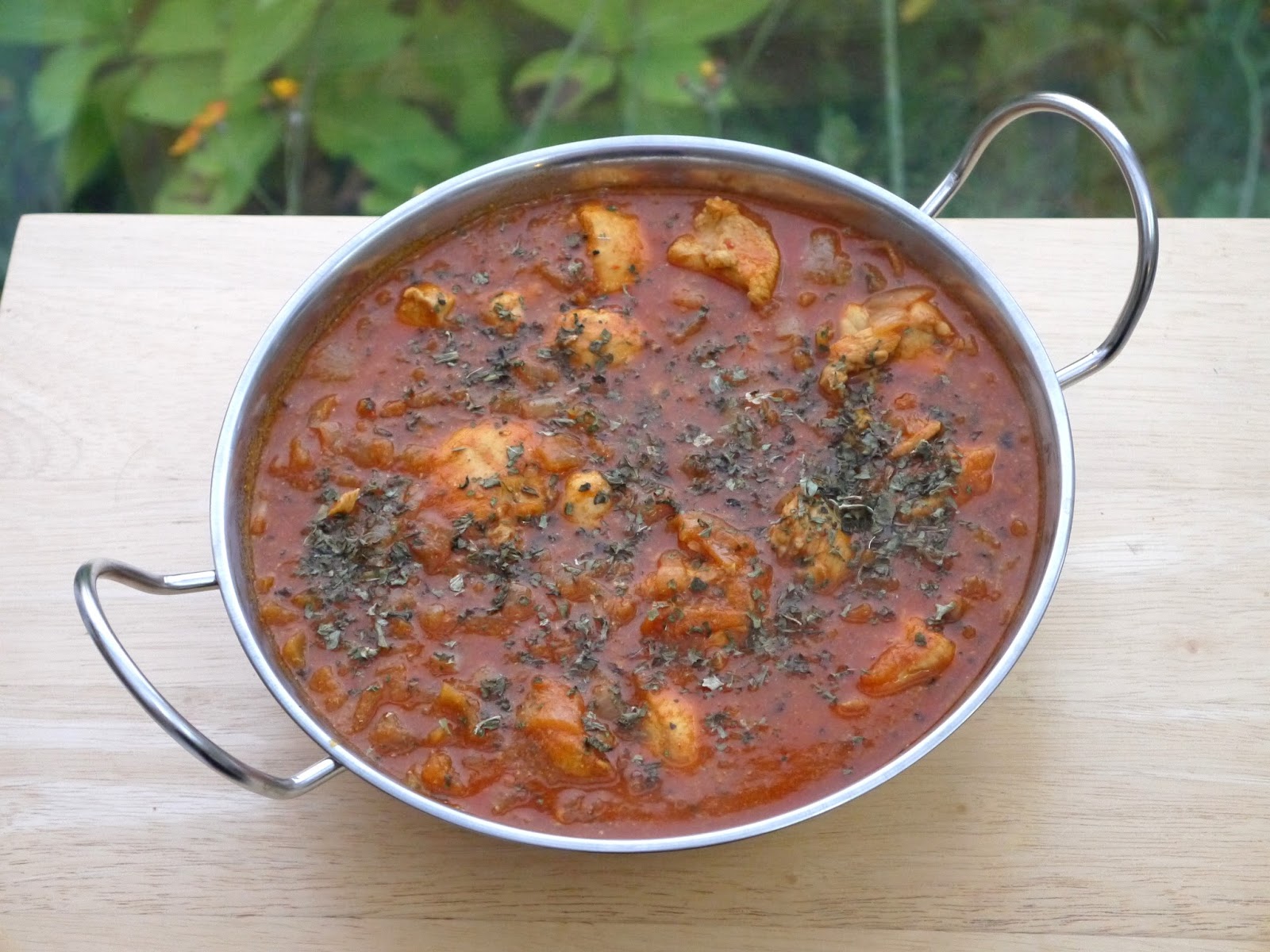 This Muslim Girl Bakes: Chicken Madras.