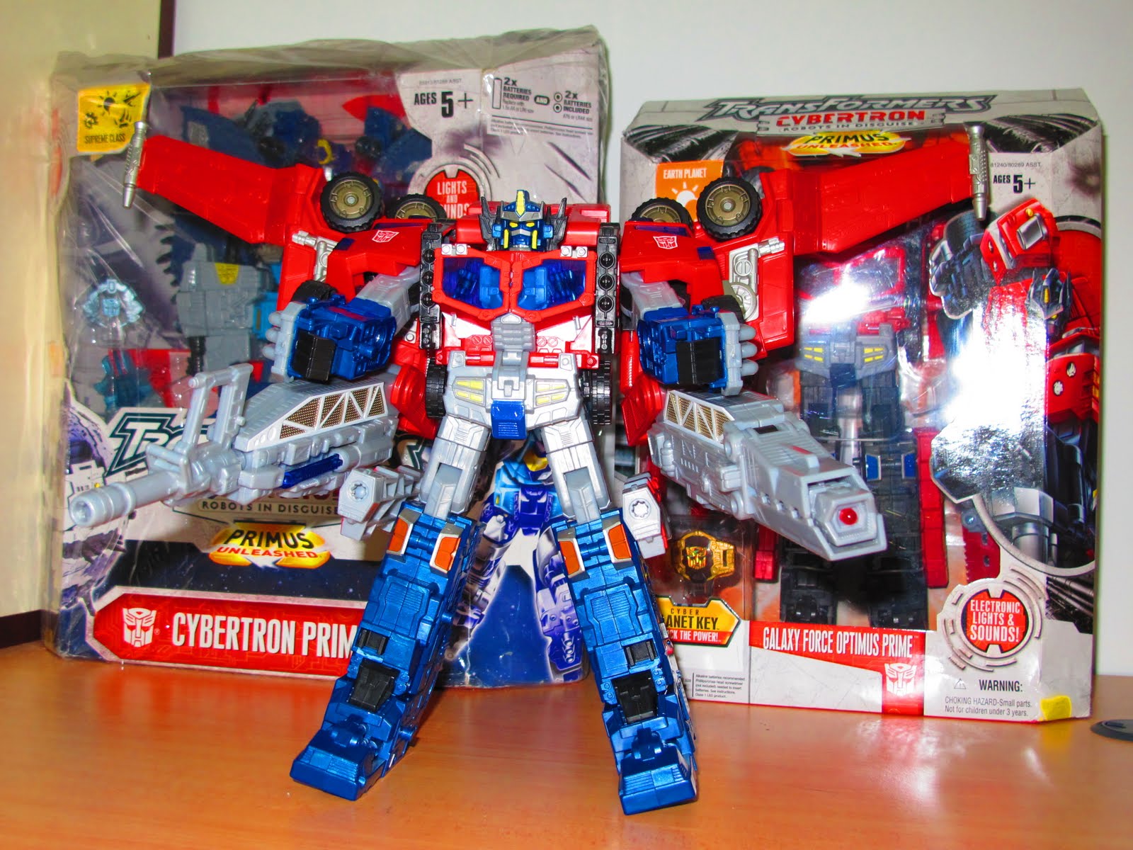 OPMEGS: Galaxy Force / Cybertron Optimus Prime...