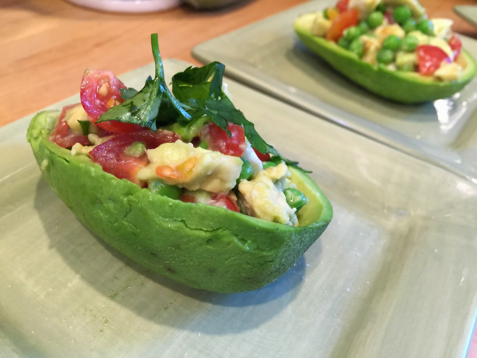 FEAST EVERYDAY : Avocado Boats (Aguacates Rellenos de Verdura)