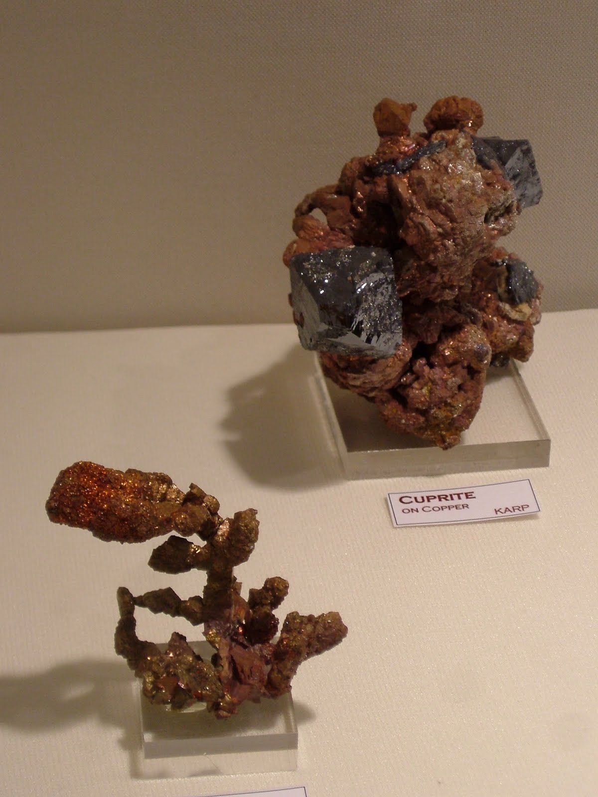 Arizona Geology: Cuprite on copper - Russian minerals are hot at Tucson ...