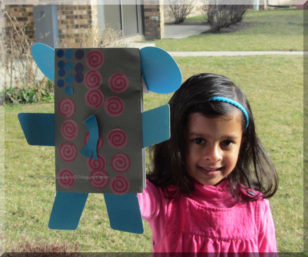 Craft Ideas for all: Dumbo the Elephant lunch bag craft for preschoolers