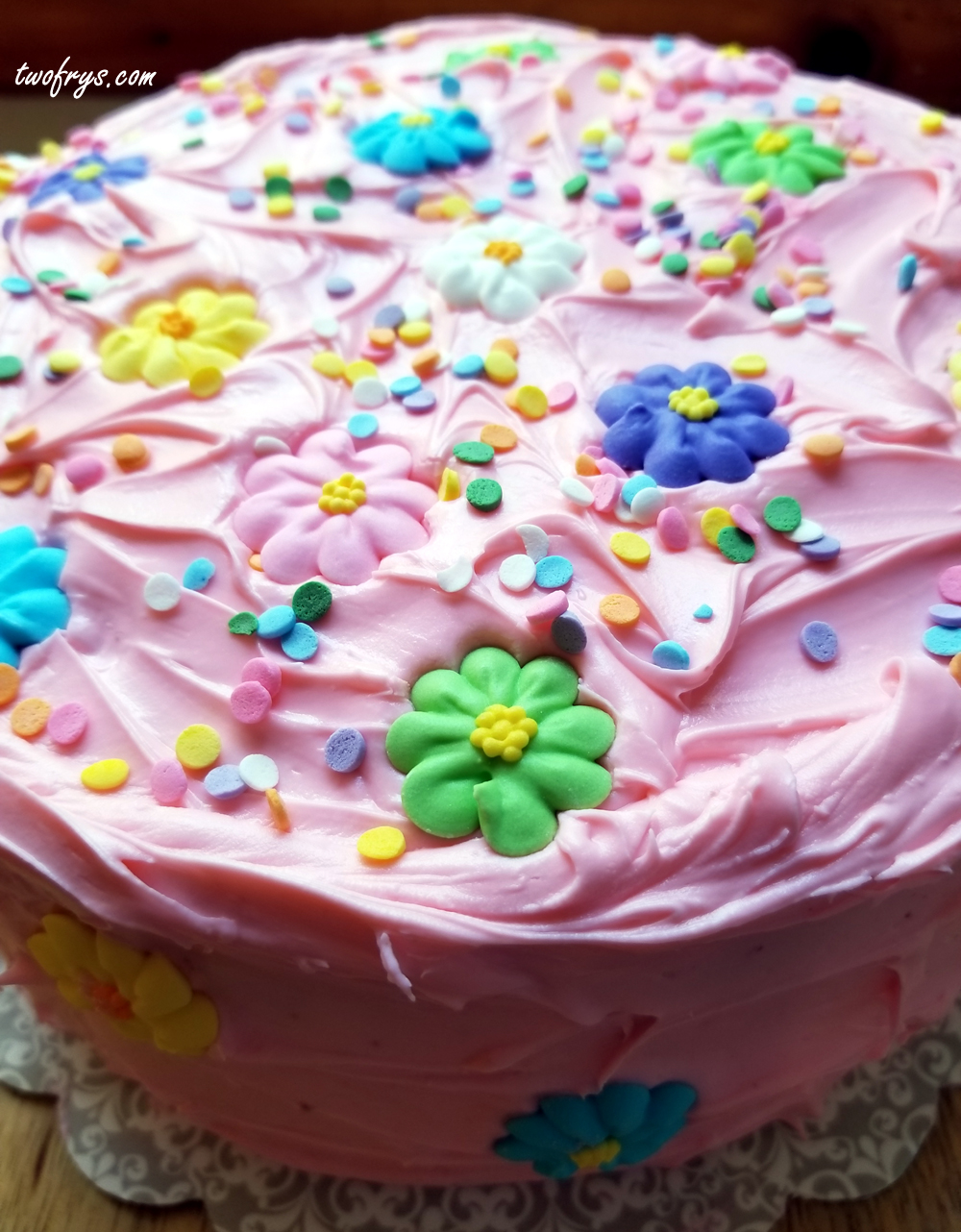 Two Frys: Dominican Cake