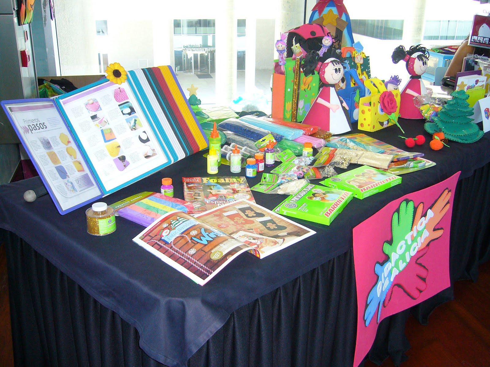 Amigos del Foamy: Fería Escolar en VIGO - FOTOS