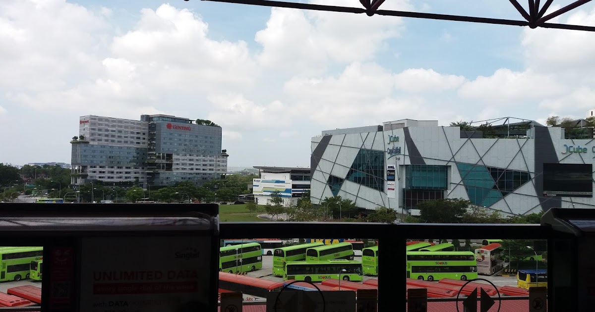 新加坡图书馆：裕廊区域图书馆 Jurong Regional Library (Jurong East Mrt)