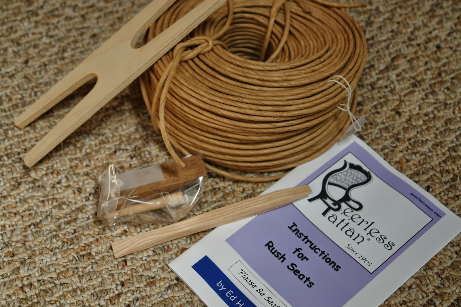 REDWOODSHIRE- learning to grow; growing to learn: How to Weave a Rush Chair